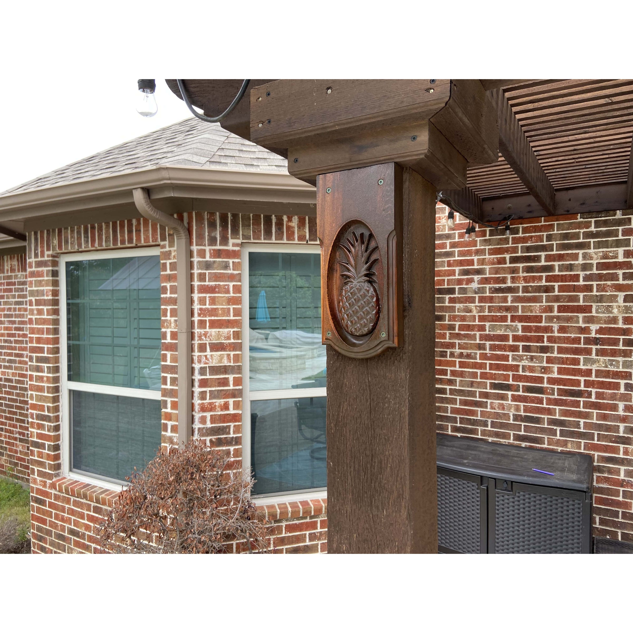 Ornamental Fence Decor like corbels, knee braces, and pickets ...
