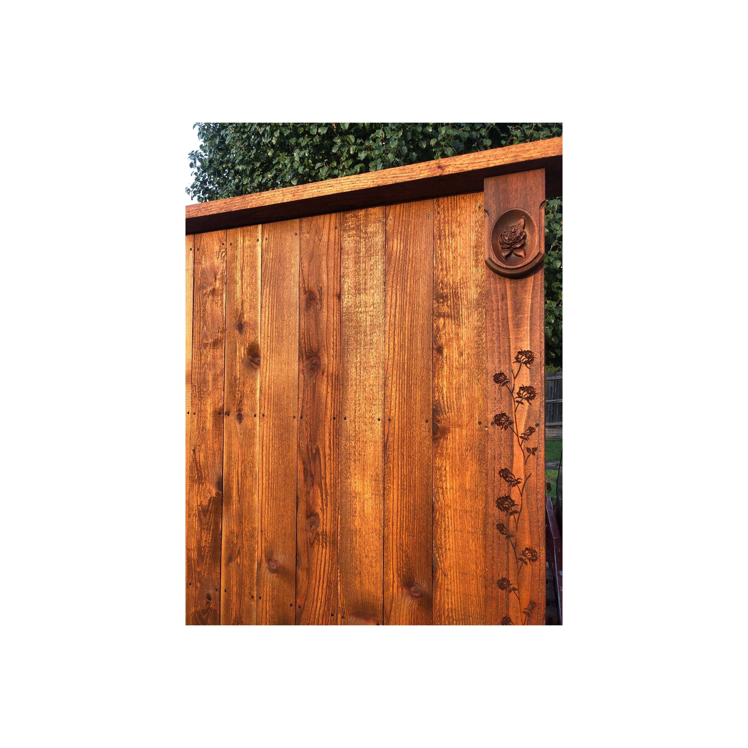 Ornamental Fence Decor like corbels, knee braces, and pickets ...